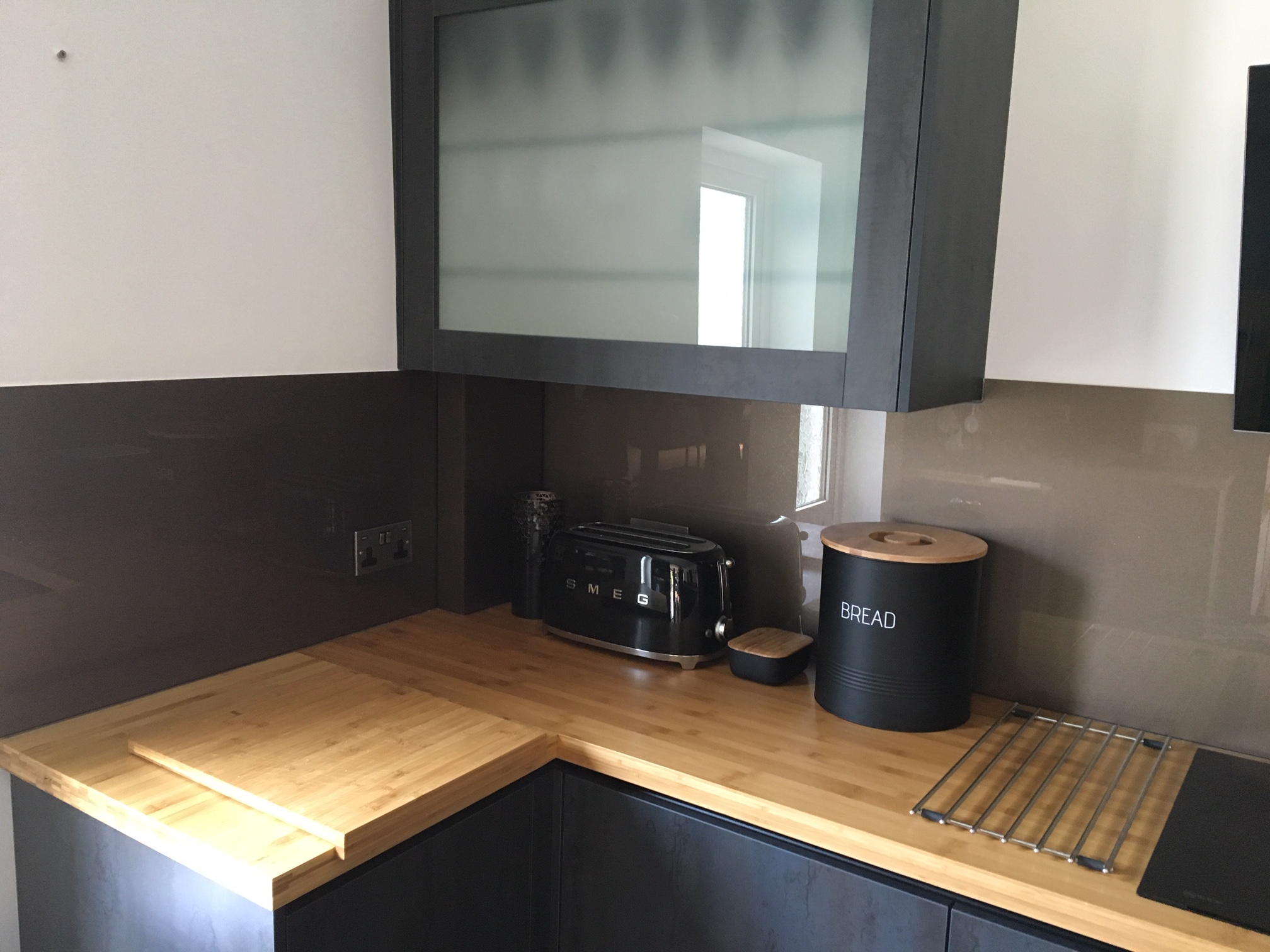 Glass Splashbacks | SSF Services